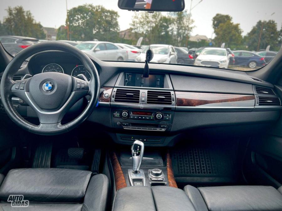 Melns BMW X5 2013 Viļņa, ar dzinēja tilpumu 3.00 L un nobraukumu 222 tūkst. km par 11999 €, foto 10 vietnē AUTOMOTO.COM.LV