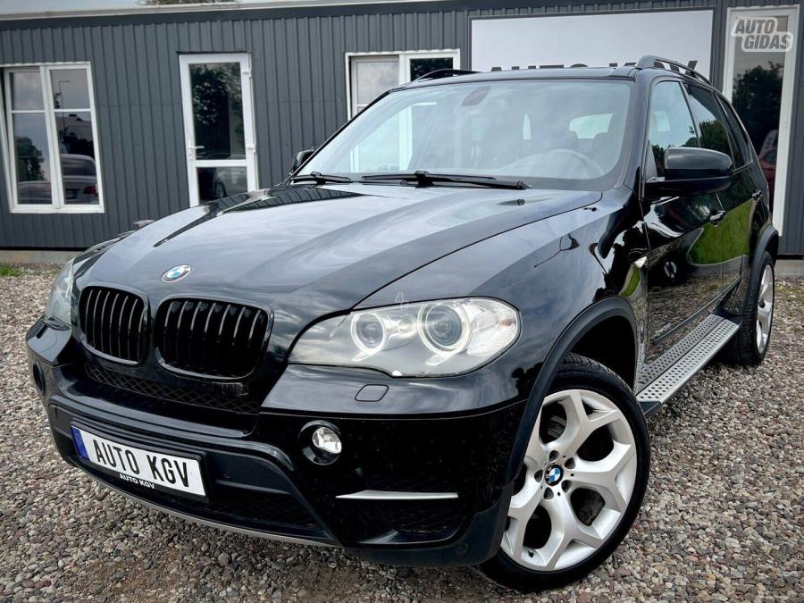 Black BMW X5 2013 in Vilnius, with an engine capacity of 3.00 L and mileage of 222 thousand km for 11999 €, photo 1 on AUTOMOTO.COM.LV