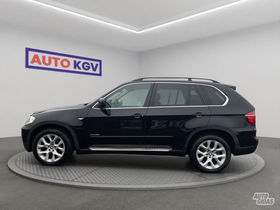 Black BMW X5 2013 in Vilnius, with an engine capacity of 3.00 L and mileage of 249 thousand km for 11999 €, photo 3 on AUTOMOTO.COM.LV