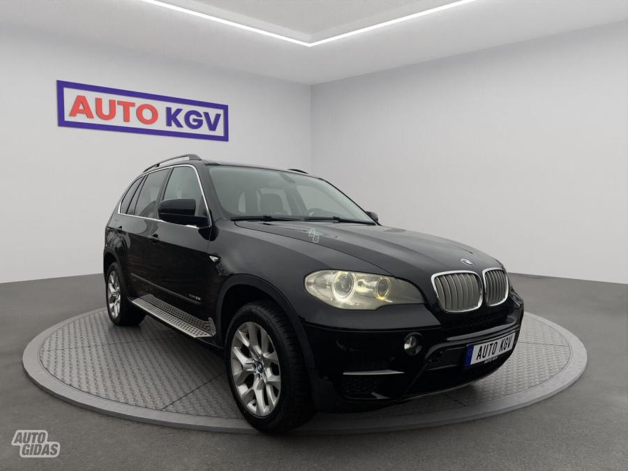 Black BMW X5 2013 in Vilnius, with an engine capacity of 3.00 L and mileage of 249 thousand km for 11999 €, photo 7 on AUTOMOTO.COM.LV