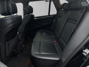 Black BMW X5 2013 in Vilnius, with an engine capacity of 3.00 L and mileage of 249 thousand km for 11999 €, photo 11 on AUTOMOTO.COM.LV
