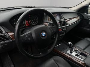 Black BMW X5 2013 in Vilnius, with an engine capacity of 3.00 L and mileage of 249 thousand km for 11999 €, photo 14 on AUTOMOTO.COM.LV