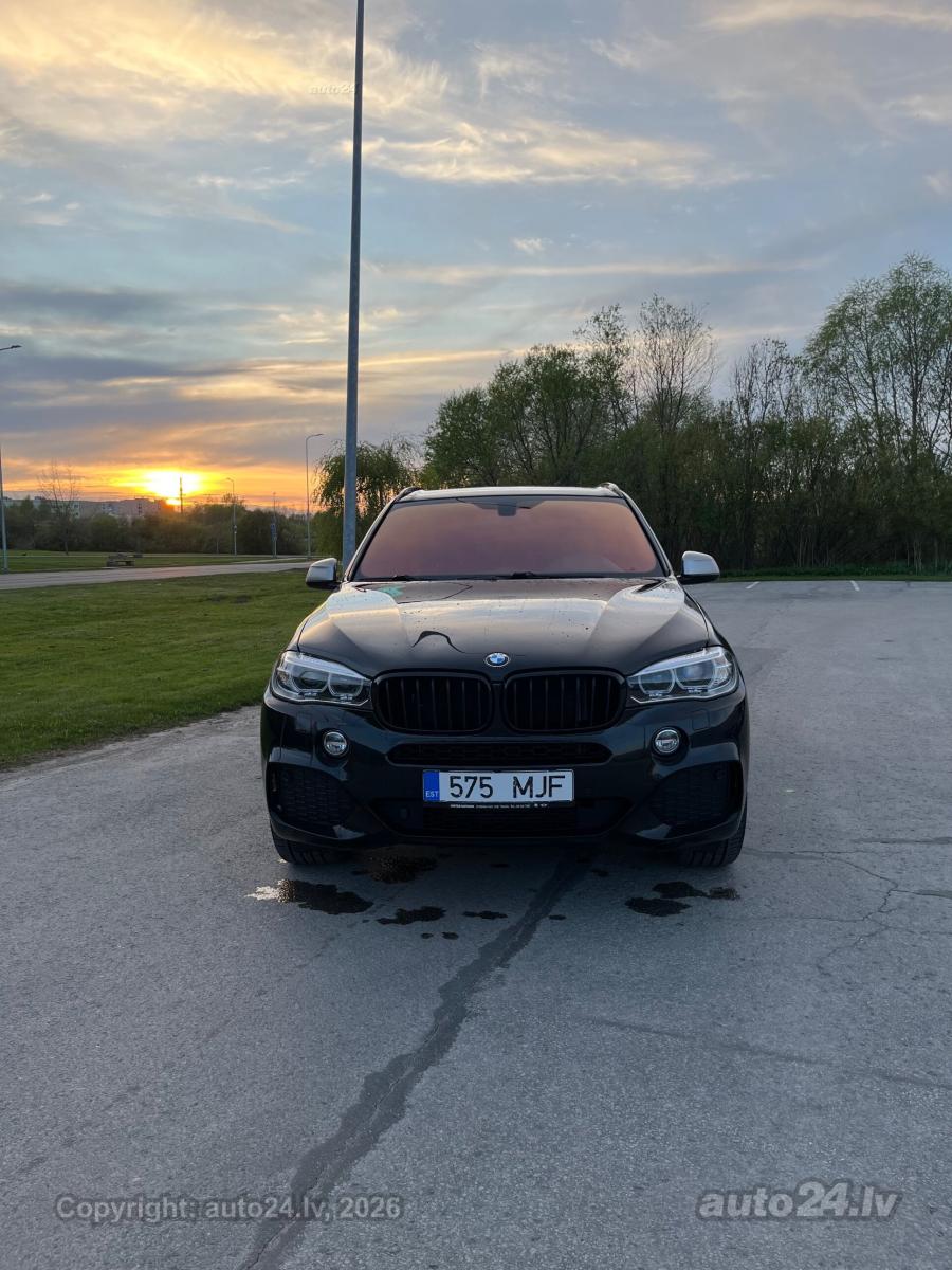 Black BMW X5 2013 in Narva, with an engine capacity of 3.00 L and mileage of 282 thousand km for 21000 €, photo 4 on AUTOMOTO.COM.LV