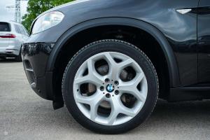 Melns BMW X5 2013 Marijampole, ar dzinēja tilpumu 3.00 L un nobraukumu 337 tūkst. km par 11750 €, foto 7 vietnē AUTOMOTO.COM.LV