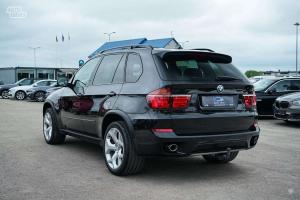 Melns BMW X5 2013 Marijampole, ar dzinēja tilpumu 3.00 L un nobraukumu 337 tūkst. km par 11750 €, foto 9 vietnē AUTOMOTO.COM.LV