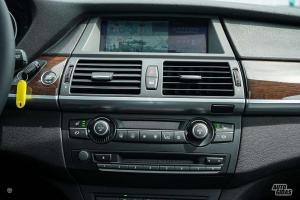 Melns BMW X5 2013 Marijampole, ar dzinēja tilpumu 3.00 L un nobraukumu 337 tūkst. km par 11750 €, foto 19 vietnē AUTOMOTO.COM.LV