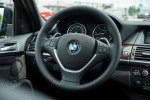 Melns BMW X5 2013 Marijampole, ar dzinēja tilpumu 3.00 L un nobraukumu 337 tūkst. km par 11750 €, foto 22 vietnē AUTOMOTO.COM.LV