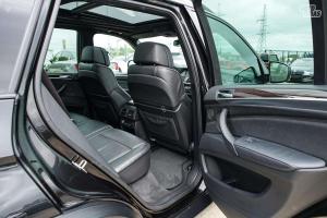 Melns BMW X5 2013 Marijampole, ar dzinēja tilpumu 3.00 L un nobraukumu 337 tūkst. km par 11750 €, foto 34 vietnē AUTOMOTO.COM.LV