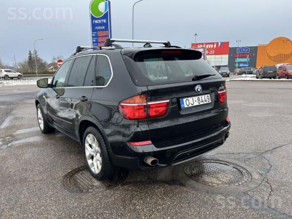 Melns BMW X5 2013 Rīga, ar dzinēja tilpumu 3.00 L un nobraukumu 182 tūkst. km par 13500 €, foto 4 vietnē AUTOMOTO.COM.LV