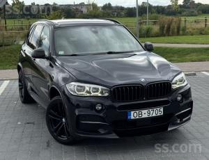 Melns BMW X5 2013 Jelgava, ar dzinēja tilpumu 3.00 L un nobraukumu 0 tūkst. km par 16750 €, foto  vietnē AUTOMOTO.COM.LV