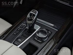 Черный БМВ Х5 2013 в Тукумс, объемом двигателя 3.00 л и пробегом 282 тыс. км за 23990 €, фото 4 на AUTOMOTO.COM.LV