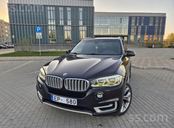Melns BMW X5 2013 Rīga, ar dzinēja tilpumu 3.00 L un nobraukumu 271 tūkst. km par 22900 €, foto 3 vietnē AUTOMOTO.COM.LV