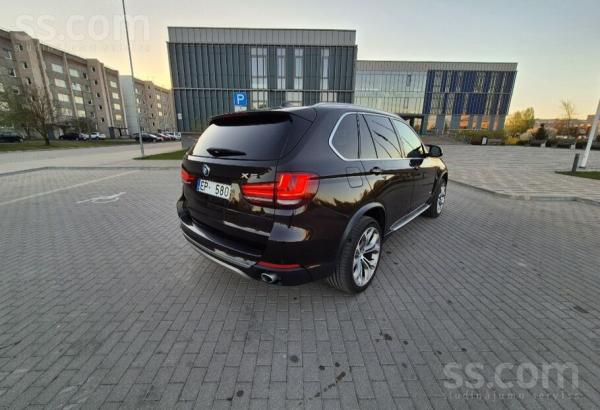 Melns BMW X5 2013 Rīga, ar dzinēja tilpumu 3.00 L un nobraukumu 271 tūkst. km par 22900 €, foto 8 vietnē AUTOMOTO.COM.LV