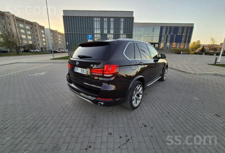 Melns BMW X5 2013 Rīga, ar dzinēja tilpumu 3.00 L un nobraukumu 271 tūkst. km par 22900 €, foto 9 vietnē AUTOMOTO.COM.LV