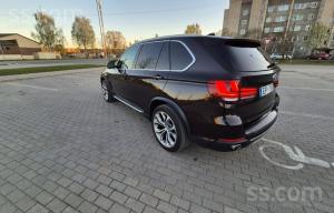 Melns BMW X5 2013 Rīga, ar dzinēja tilpumu 3.00 L un nobraukumu 271 tūkst. km par 22900 €, foto 12 vietnē AUTOMOTO.COM.LV