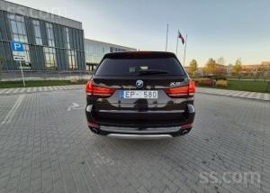 Melns BMW X5 2013 Rīga, ar dzinēja tilpumu 3.00 L un nobraukumu 271 tūkst. km par 22900 €, foto 14 vietnē AUTOMOTO.COM.LV
