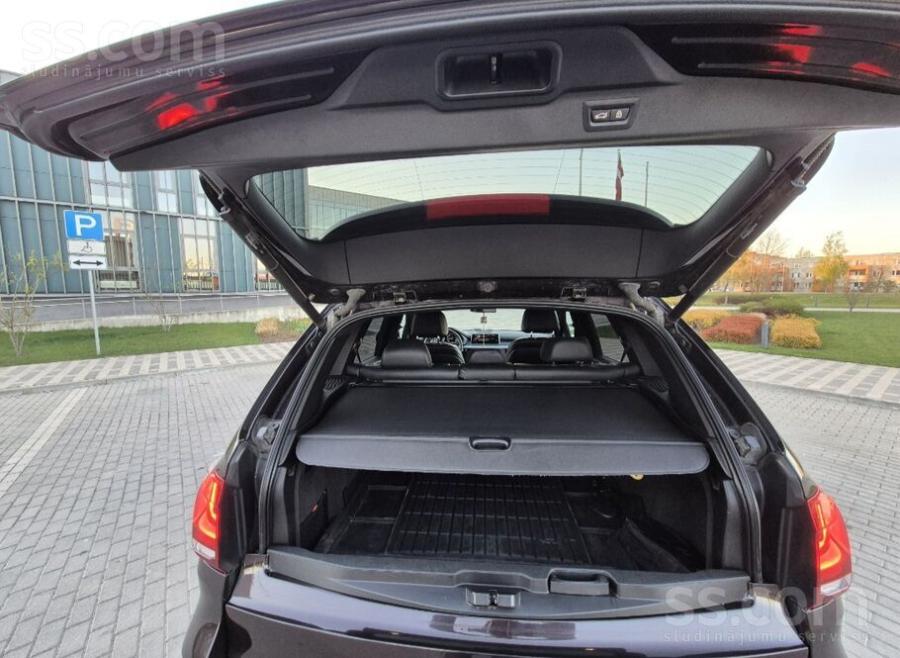 Melns BMW X5 2013 Rīga, ar dzinēja tilpumu 3.00 L un nobraukumu 271 tūkst. km par 22900 €, foto 16 vietnē AUTOMOTO.COM.LV