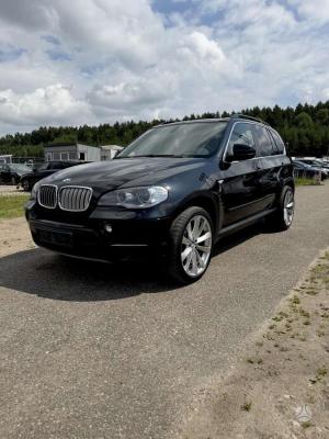 Melns BMW X5 2013 Viļņa, ar dzinēja tilpumu 2.99 L un nobraukumu 340 tūkst. km par 11900 €, foto  vietnē AUTOMOTO.COM.LV