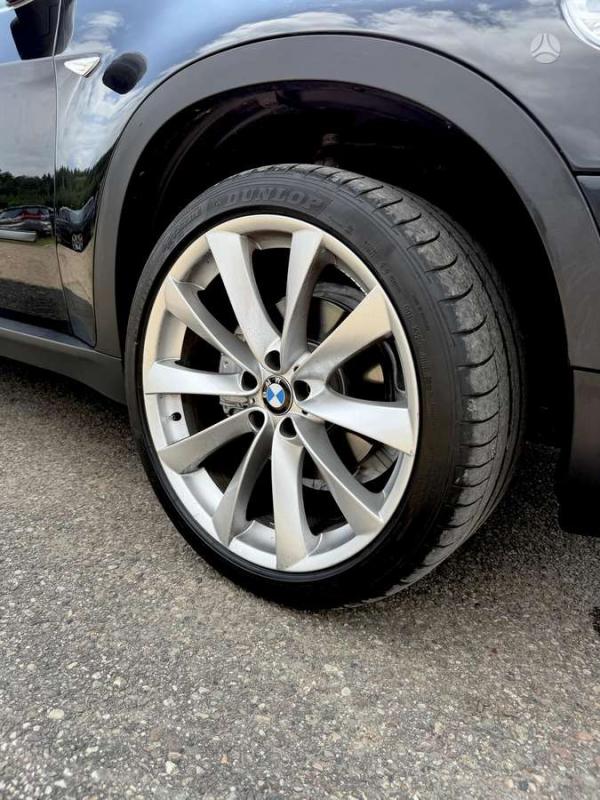 Melns BMW X5 2013 Viļņa, ar dzinēja tilpumu 2.99 L un nobraukumu 340 tūkst. km par 11900 €, foto 5 vietnē AUTOMOTO.COM.LV