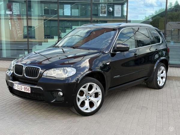 Black BMW X5 2013 in Utena, with an engine capacity of 2.99 L and mileage of 331 thousand km for 9990 €, photo 2 on AUTOMOTO.COM.LV