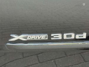 Black BMW X5 2013 in Utena, with an engine capacity of 2.99 L and mileage of 331 thousand km for 9990 €, photo 11 on AUTOMOTO.COM.LV