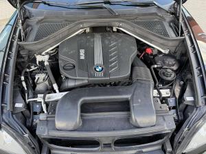 Black BMW X5 2013 in Utena, with an engine capacity of 2.99 L and mileage of 331 thousand km for 9990 €, photo 25 on AUTOMOTO.COM.LV