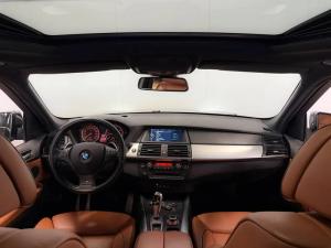 Black BMW X5 2013 in Jurmala, with an engine capacity of 3.00 L and mileage of 284 thousand km for 15695 €, photo 19 on AUTOMOTO.COM.LV