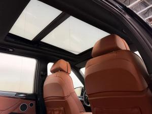 Black BMW X5 2013 in Jurmala, with an engine capacity of 3.00 L and mileage of 284 thousand km for 15695 €, photo 23 on AUTOMOTO.COM.LV