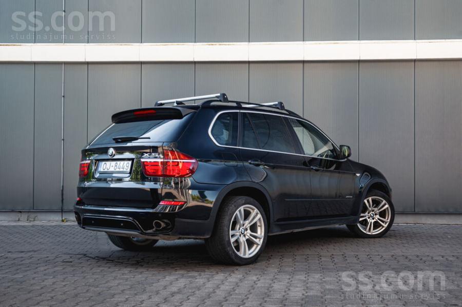 Melns BMW X5 2013 Rīga, ar dzinēja tilpumu 3.00 L un nobraukumu 187 tūkst. km par 12000 €, foto 3 vietnē AUTOMOTO.COM.LV