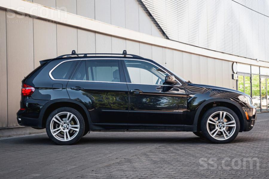 Melns BMW X5 2013 Rīga, ar dzinēja tilpumu 3.00 L un nobraukumu 187 tūkst. km par 12000 €, foto 4 vietnē AUTOMOTO.COM.LV