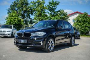 Black BMW X5 2013 in Kaunas, with an engine capacity of 2.99 L and mileage of 323 thousand km for 17750 €, photo 6 on AUTOMOTO.COM.LV