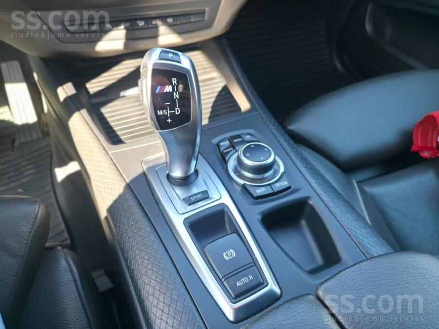 Melns BMW X5 2013 Rīga, ar dzinēja tilpumu 3.00 L un nobraukumu 201 tūkst. km par 16000 €, foto 10 vietnē AUTOMOTO.COM.LV