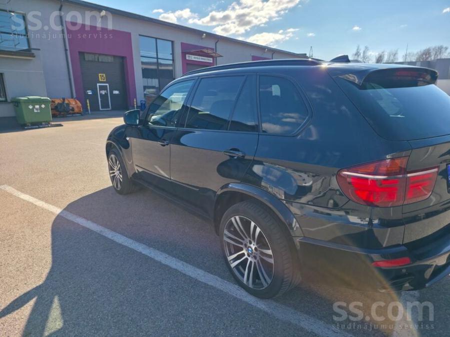 Melns BMW X5 2013 Rīga, ar dzinēja tilpumu 3.00 L un nobraukumu 201 tūkst. km par 16000 €, foto 13 vietnē AUTOMOTO.COM.LV