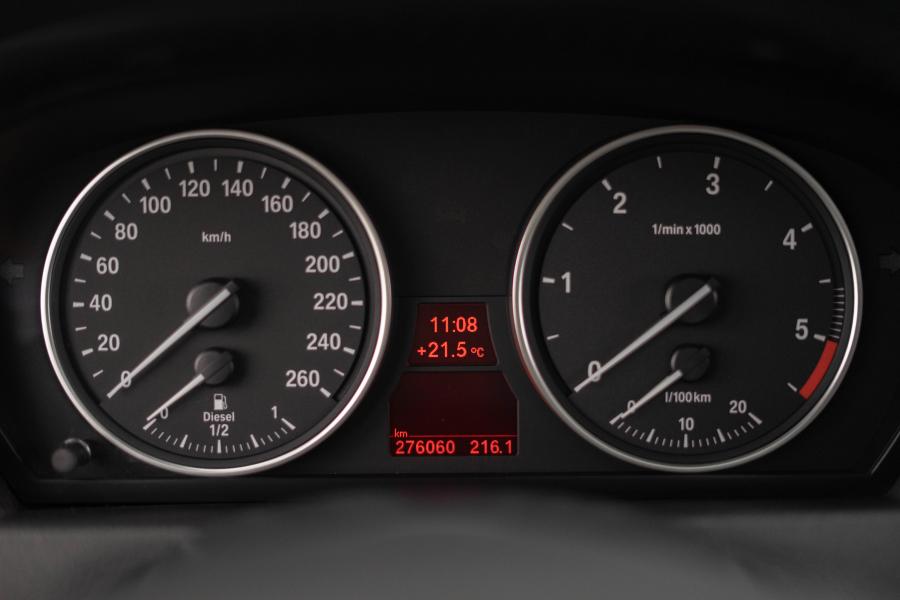 Melns BMW X5 2013 Rīga, ar dzinēja tilpumu 3.00 L un nobraukumu 276 tūkst. km par 12990 €, foto 16 vietnē AUTOMOTO.COM.LV