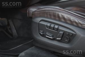 Melns BMW X5 2013 Jelgava, ar dzinēja tilpumu 3.00 L un nobraukumu 258 tūkst. km par 22500 €, foto 15 vietnē AUTOMOTO.COM.LV