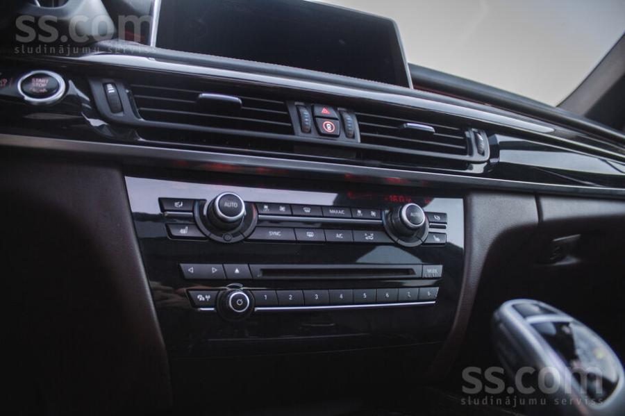 Melns BMW X5 2013 Jelgava, ar dzinēja tilpumu 3.00 L un nobraukumu 258 tūkst. km par 22500 €, foto 22 vietnē AUTOMOTO.COM.LV