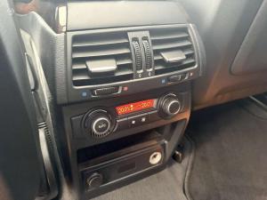 Black BMW X5 2013 in Kaunas, with an engine capacity of 2.99 L and mileage of 170 thousand km for 14990 €, photo 18 on AUTOMOTO.COM.LV