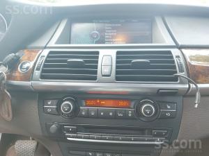 Melns BMW X5 2013 Ogre, ar dzinēja tilpumu 3.00 L un nobraukumu 267 tūkst. km par 10950 €, foto 10 vietnē AUTOMOTO.COM.LV