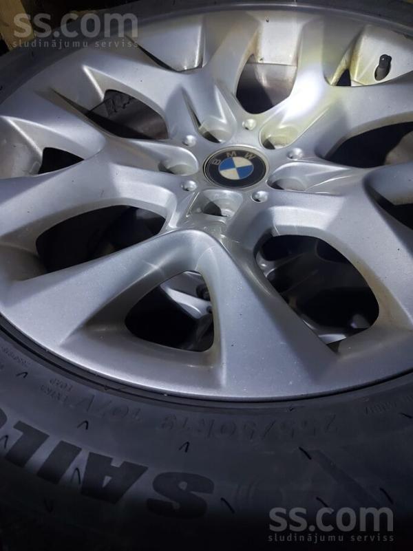 Melns BMW X5 2013 Ogre, ar dzinēja tilpumu 3.00 L un nobraukumu 267 tūkst. km par 10950 €, foto 10 vietnē AUTOMOTO.COM.LV