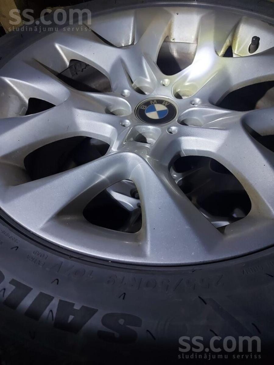 Melns BMW X5 2013 Ogre, ar dzinēja tilpumu 3.00 L un nobraukumu 267 tūkst. km par 10950 €, foto 11 vietnē AUTOMOTO.COM.LV