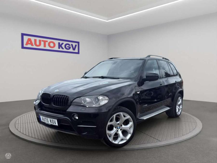 Black BMW X5 2013 in Kaunas, with an engine capacity of 3.00 L and mileage of 222 thousand km for 11999 €, photo 3 on AUTOMOTO.COM.LV