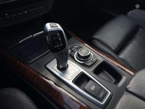 Black BMW X5 2013 in Kaunas, with an engine capacity of 3.00 L and mileage of 222 thousand km for 11999 €, photo 19 on AUTOMOTO.COM.LV