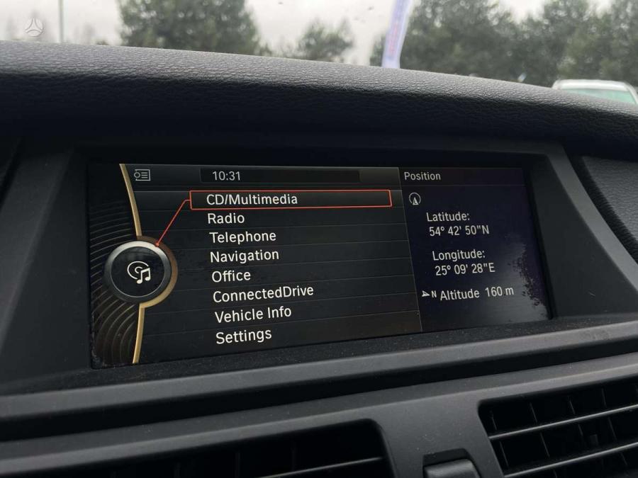 Black BMW X5 2013 in Vilnius, with an engine capacity of 3.00 L and mileage of 249 thousand km for 11999 €, photo 19 on AUTOMOTO.COM.LV