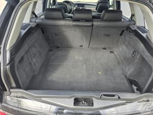 Black BMW X5 2013 in Klaipeda, with an engine capacity of 3.00 L and mileage of 380 thousand km for 7500 €, photo 7 on AUTOMOTO.COM.LV