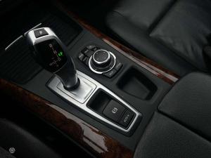 Melns BMW X5 2013 Viļņa, ar dzinēja tilpumu 3.00 L un nobraukumu 249 tūkst. km par 11999 €, foto 17 vietnē AUTOMOTO.COM.LV