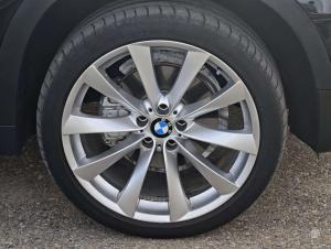 Black BMW X5 2013 in Vilnius, with an engine capacity of 2.99 L and mileage of 349 thousand km for 11500 €, photo 7 on AUTOMOTO.COM.LV