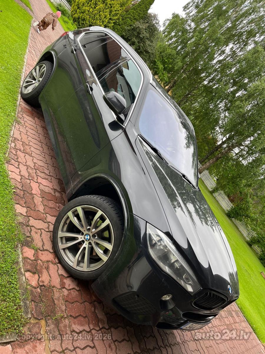 Melns BMW X5 2013 Tallina, ar dzinēja tilpumu 3.00 L un nobraukumu 290 tūkst. km par 22000 €, foto 6 vietnē AUTOMOTO.COM.LV
