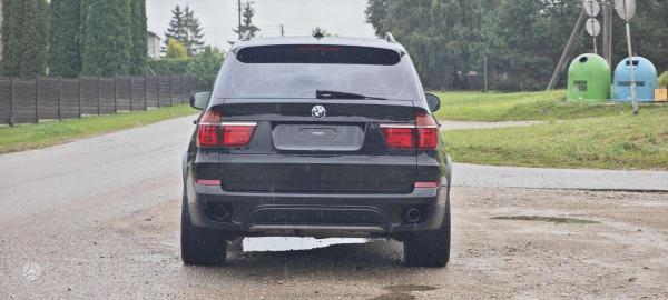 Melns BMW X5 2013 Utena, ar dzinēja tilpumu 2.99 L un nobraukumu 280 tūkst. km par 11250 €, foto 6 vietnē AUTOMOTO.COM.LV