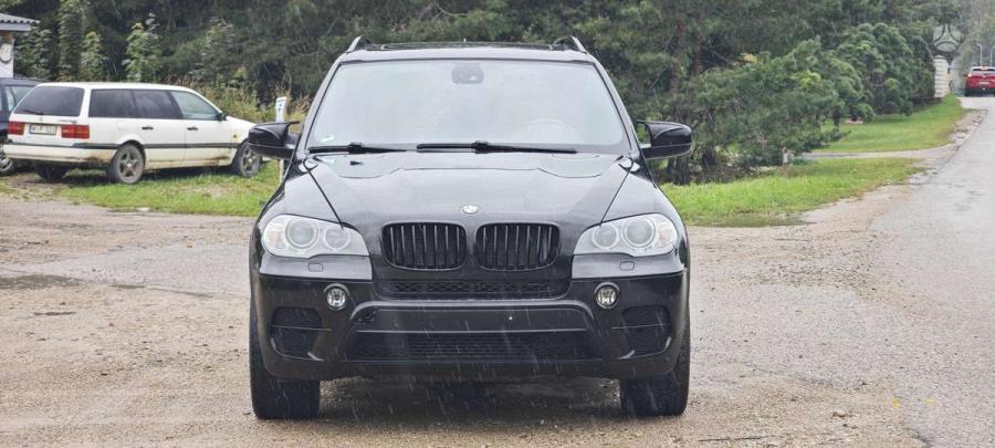 Melns BMW X5 2013 Utena, ar dzinēja tilpumu 2.99 L un nobraukumu 280 tūkst. km par 11250 €, foto 9 vietnē AUTOMOTO.COM.LV