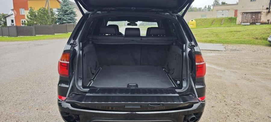 Melns BMW X5 2013 Utena, ar dzinēja tilpumu 2.99 L un nobraukumu 280 tūkst. km par 11250 €, foto 18 vietnē AUTOMOTO.COM.LV
